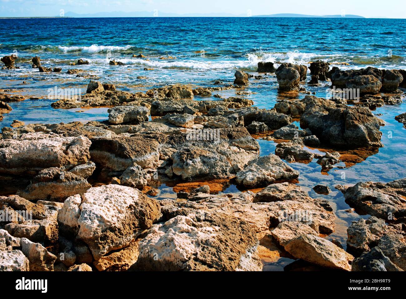 Ocean landscape hi-res stock photography and images - Alamy