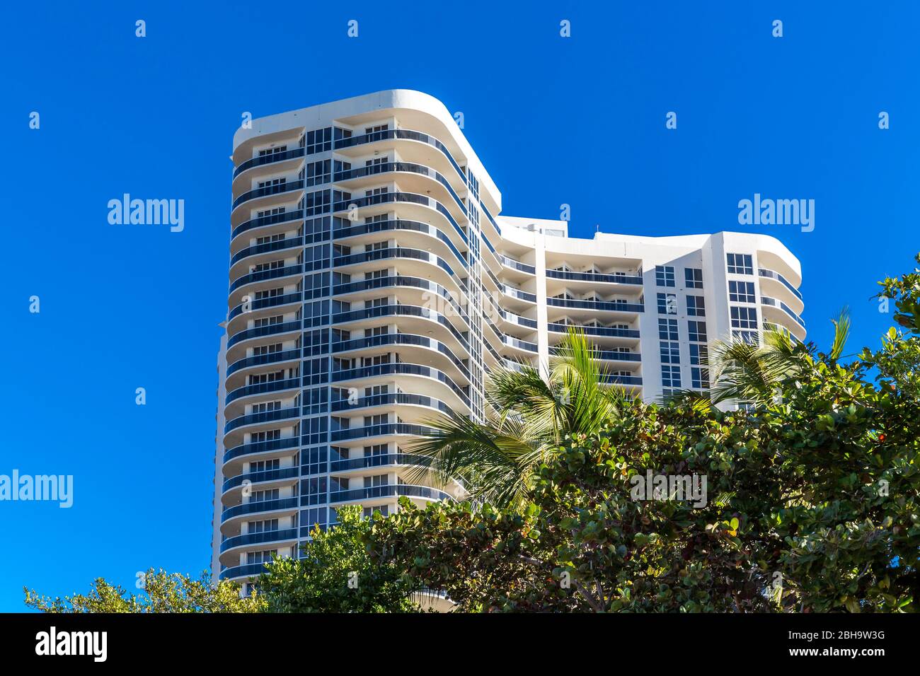 Palm beach florida high rise hi-res stock photography and images - Alamy