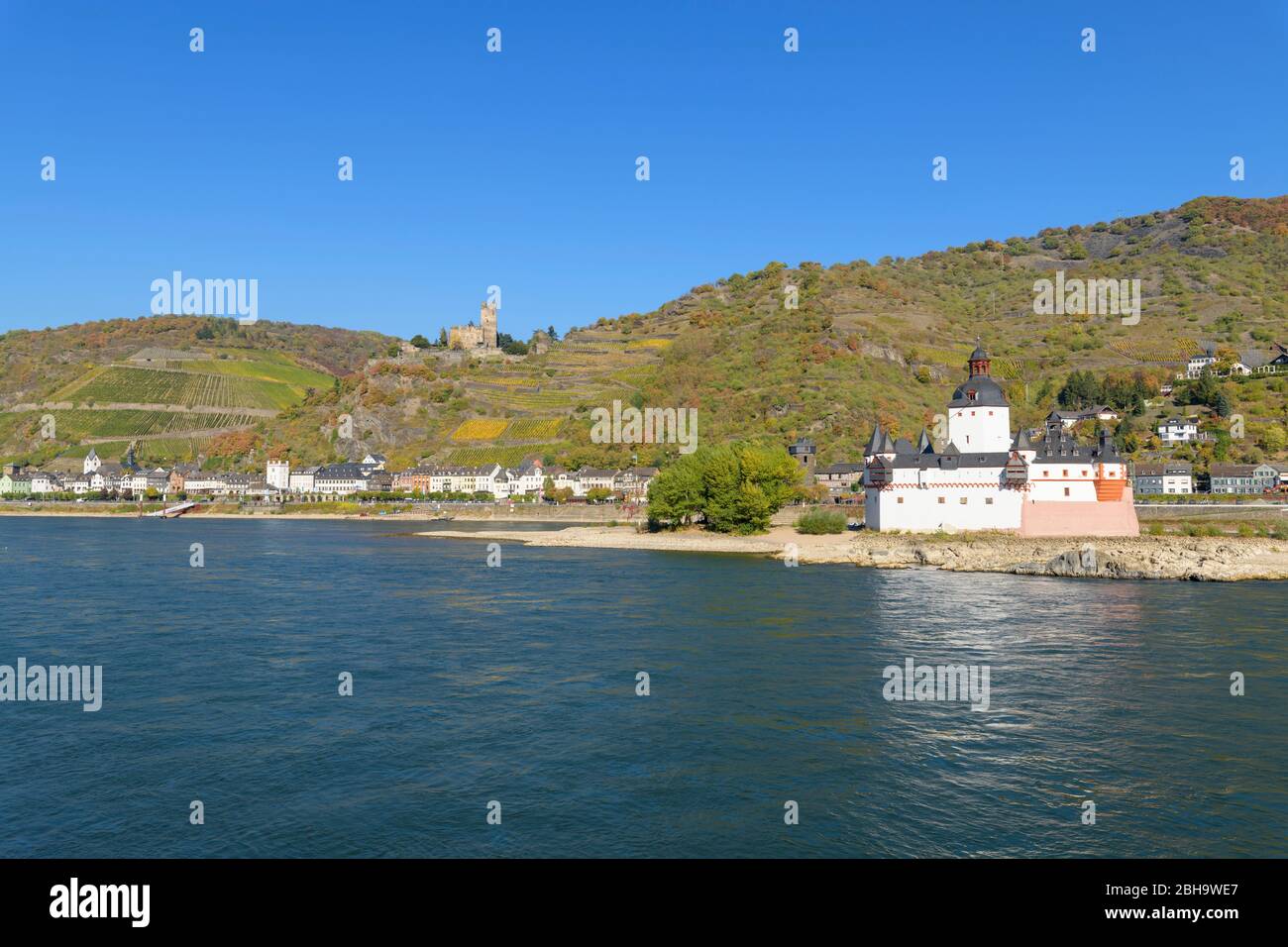 Middle rhine valley castle river autumn hi-res stock photography and ...