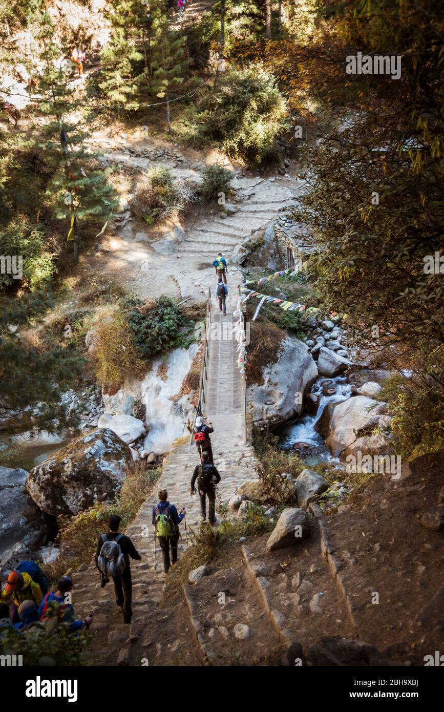 Trekking route hi-res stock photography and images - Alamy