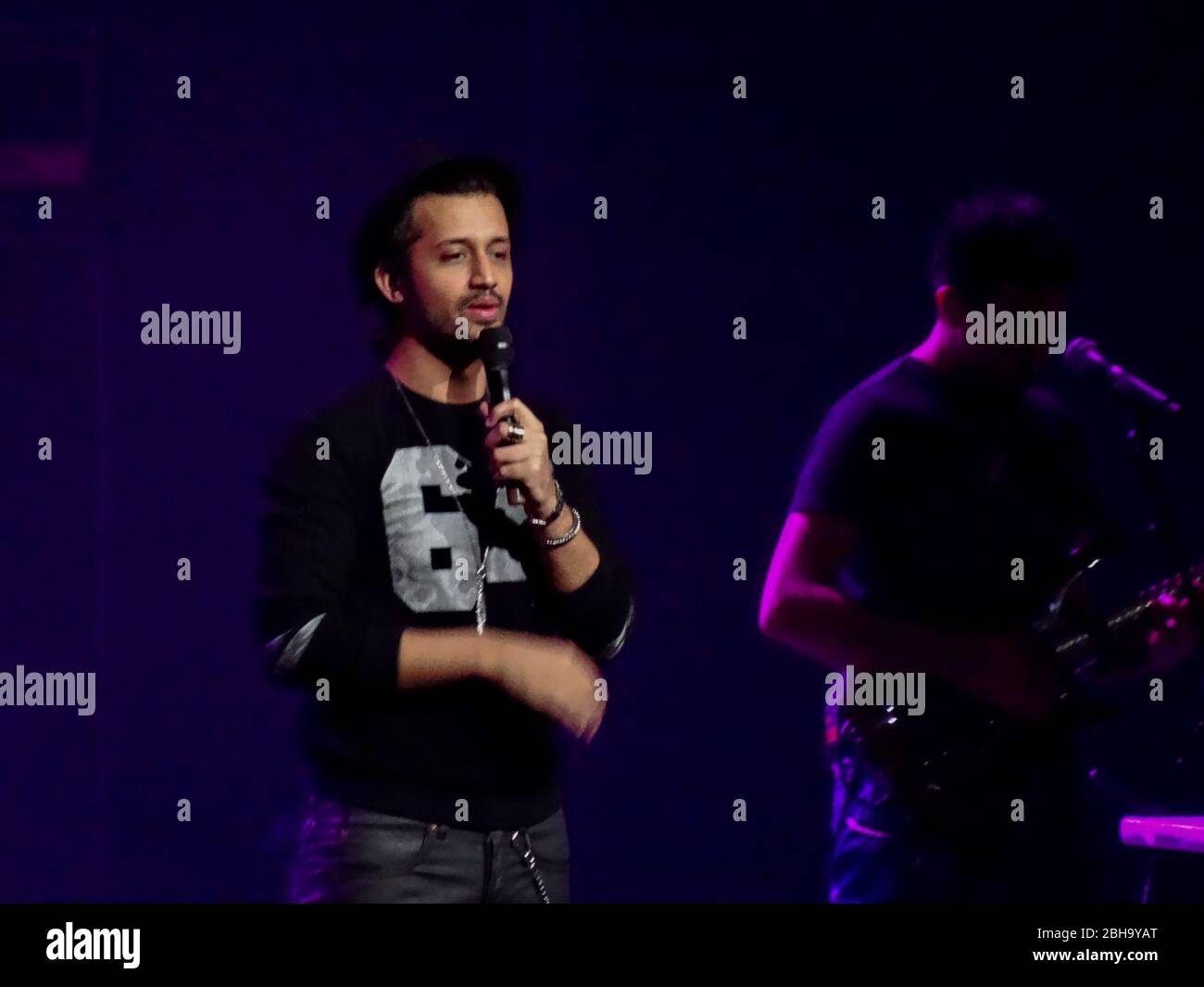 Atif aslam hi-res stock photography and images - Alamy