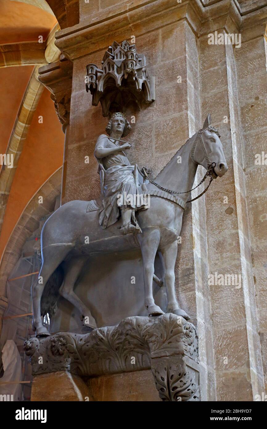Sculpture 'Bamberger Reiter' in the interior of the cathedral, Bamberg ...