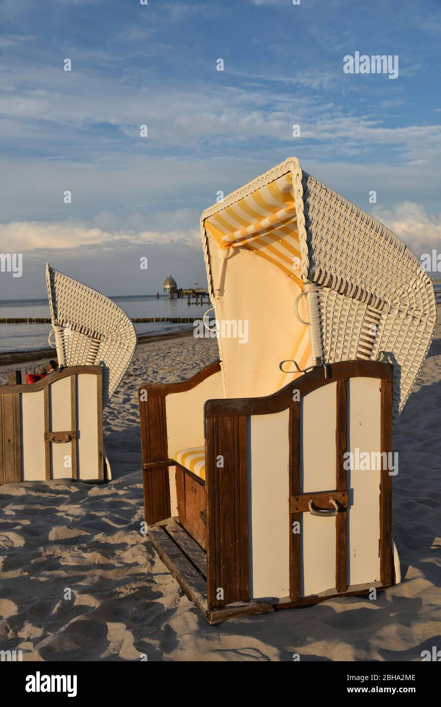 Europe, Germany, Mecklenburg-Vorpommern, Zingst, Baltic Sea, beach ...