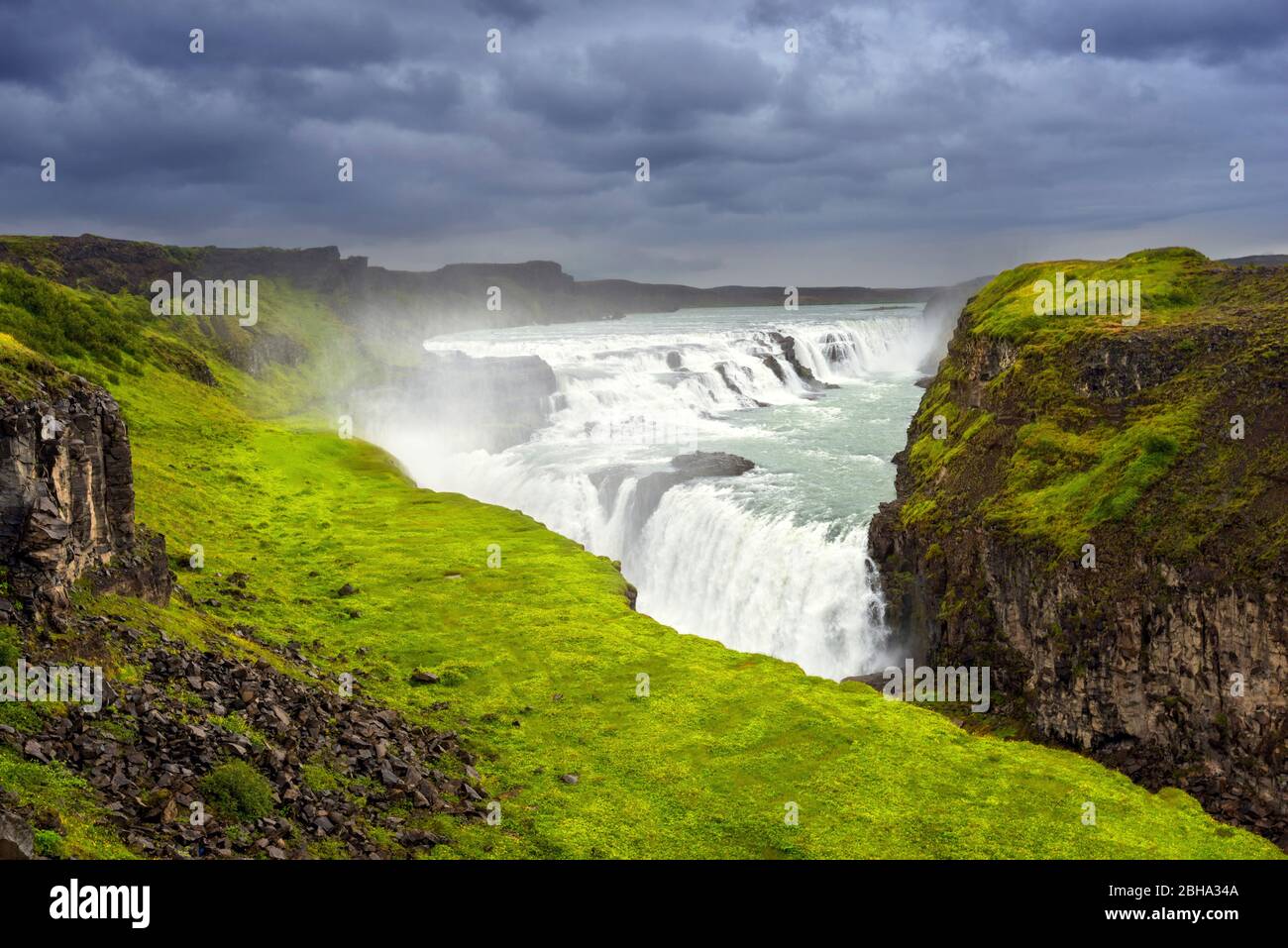 Wasserfall stufen hi-res stock photography and images - Alamy
