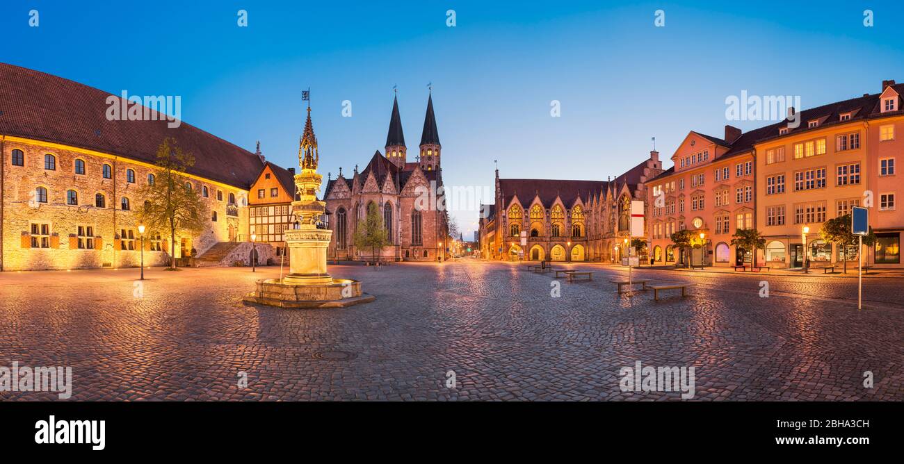 Market square panorama in Brunswick (Brunswick), Germany Stock Photo ...