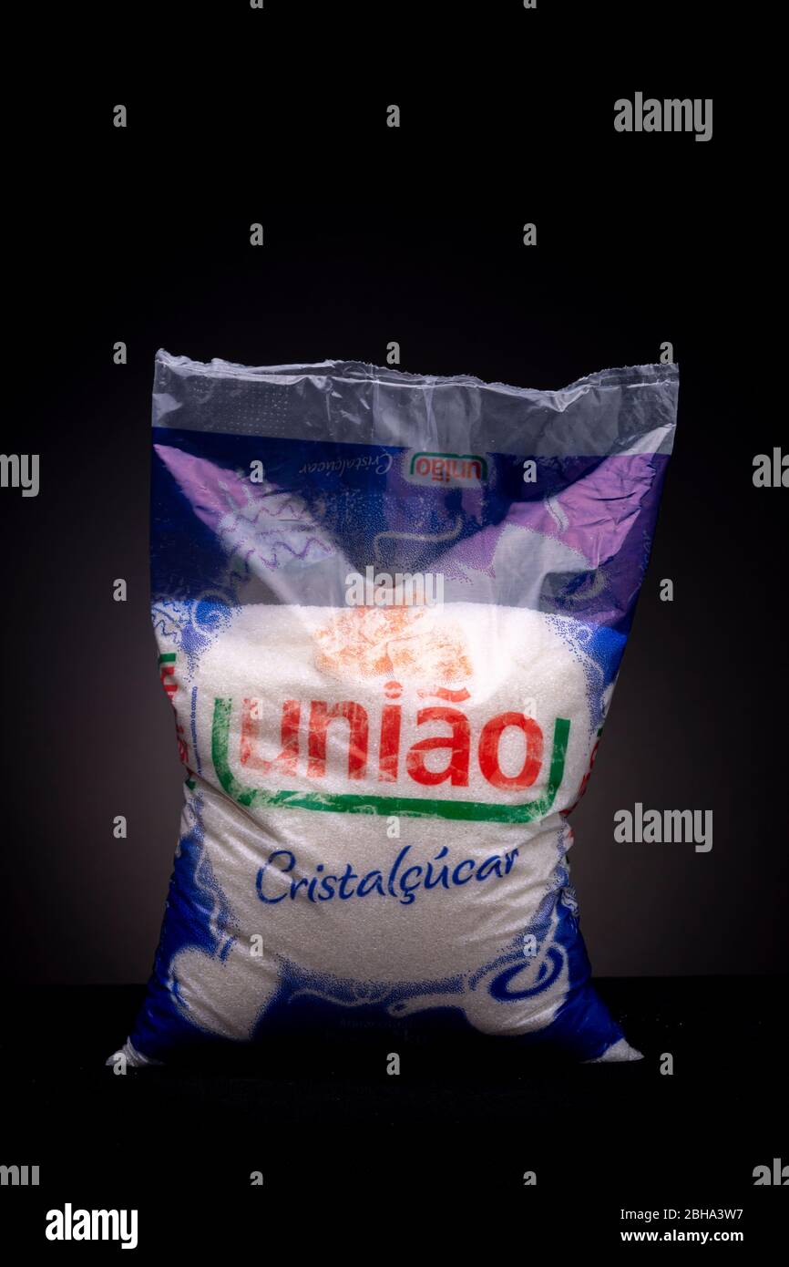 Bag brown sugar granulated plastic hi-res stock photography and images ...