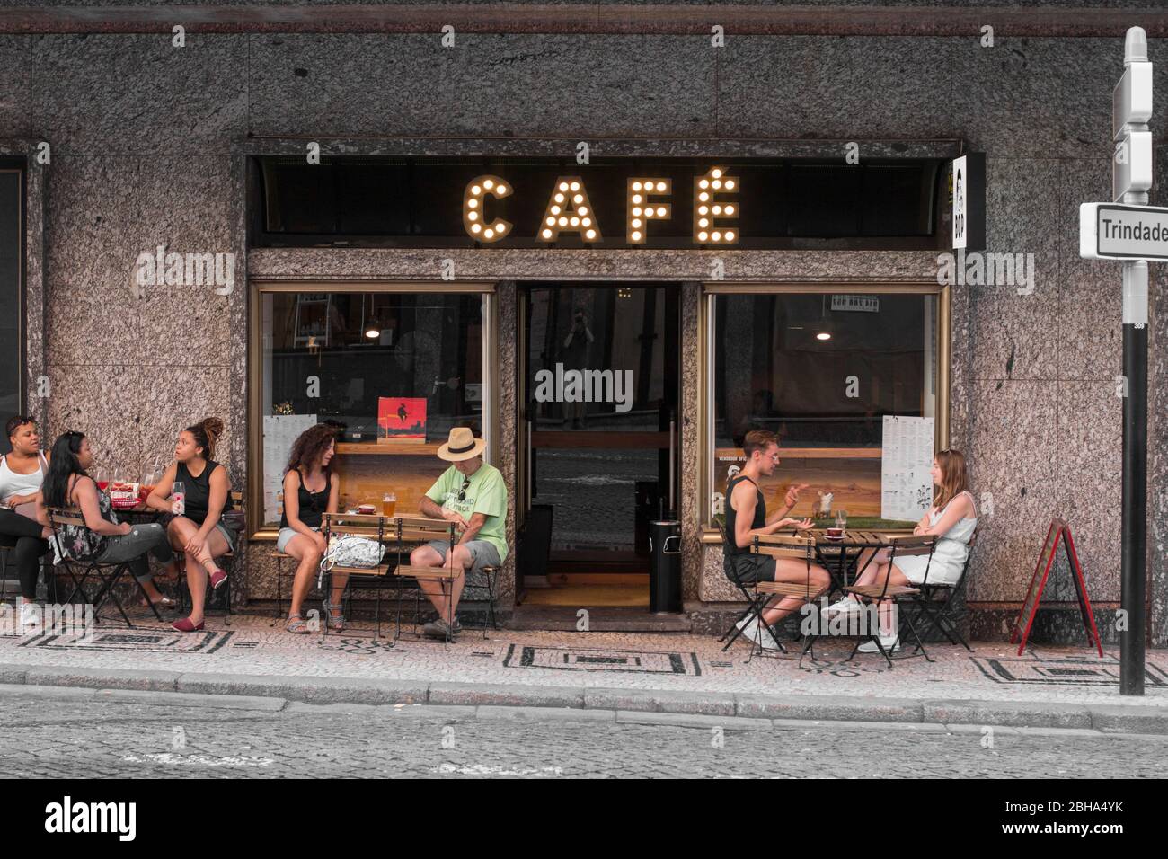 Roadside Snack Bar High Resolution Stock Photography and Images - Alamy