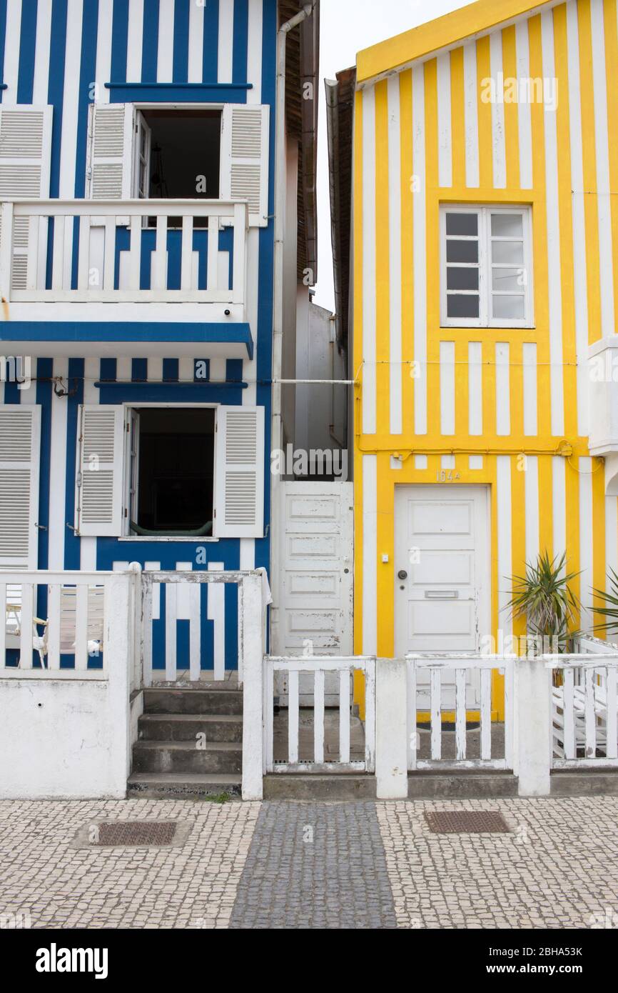 Striped houses hi-res stock photography and images - Alamy