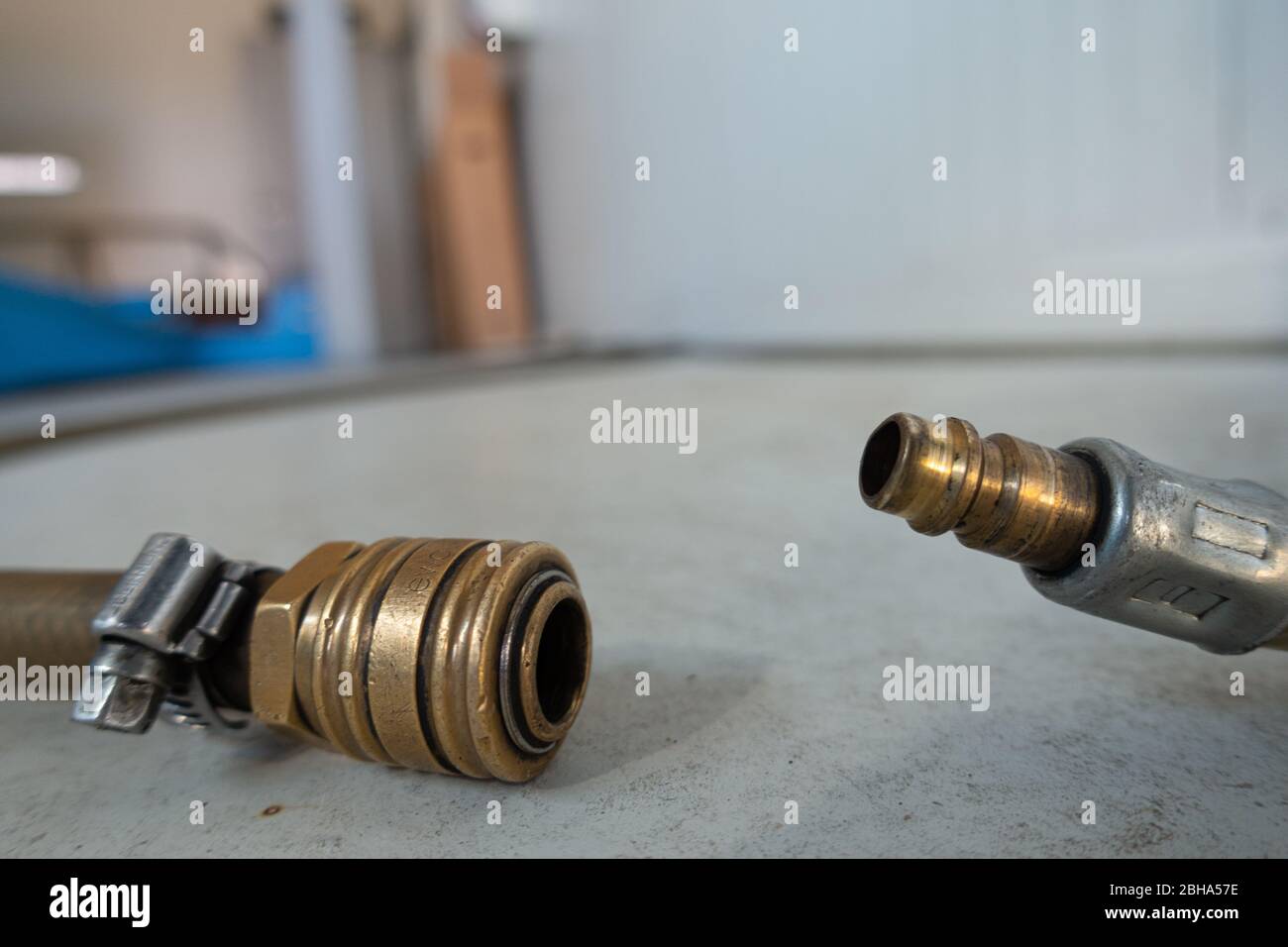 Machine gun coupling hi-res stock photography and images - Alamy