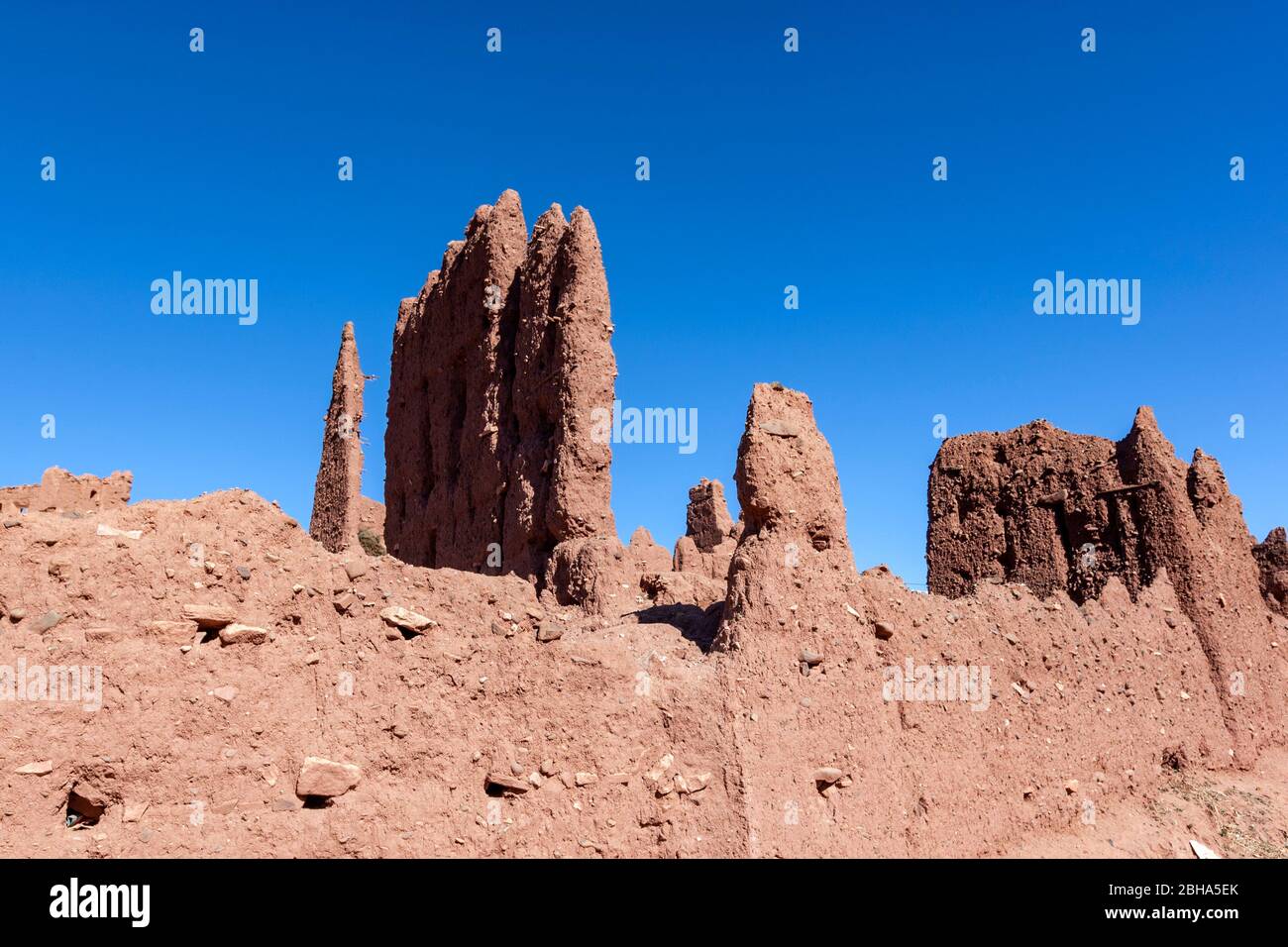 Ruined building made of Rammed earth (pisé) near Telouet Kasbah, Berber ...