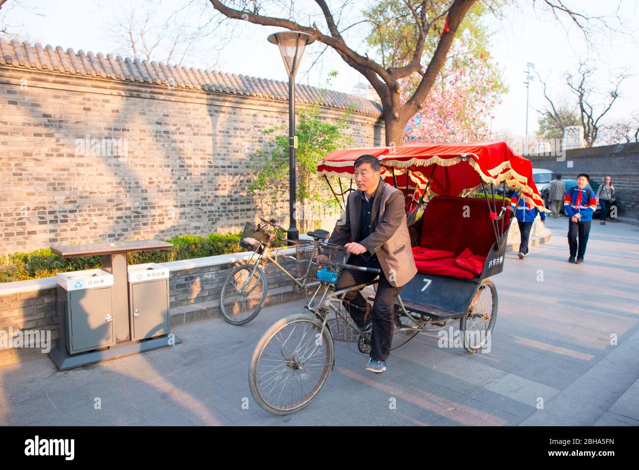 Hutong Beijing Rickshaw High Resolution Stock Photography and Images ...