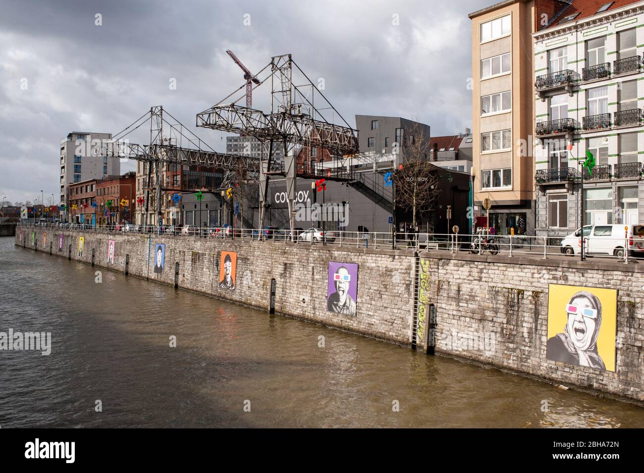 Brussels canal hi-res stock photography and images - Alamy