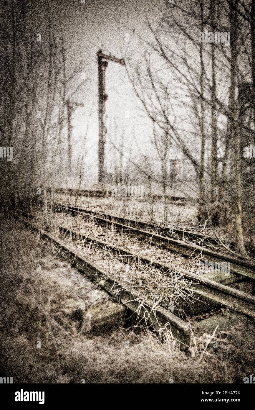 Broken signals hi-res stock photography and images - Alamy