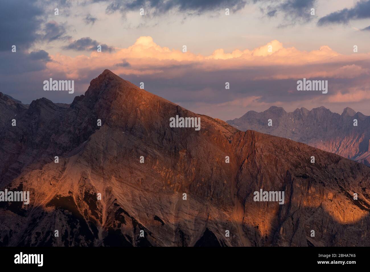 Sunset or alpenglow at the Pleisenspitze (2569 m) in Tyrol, taken from ...