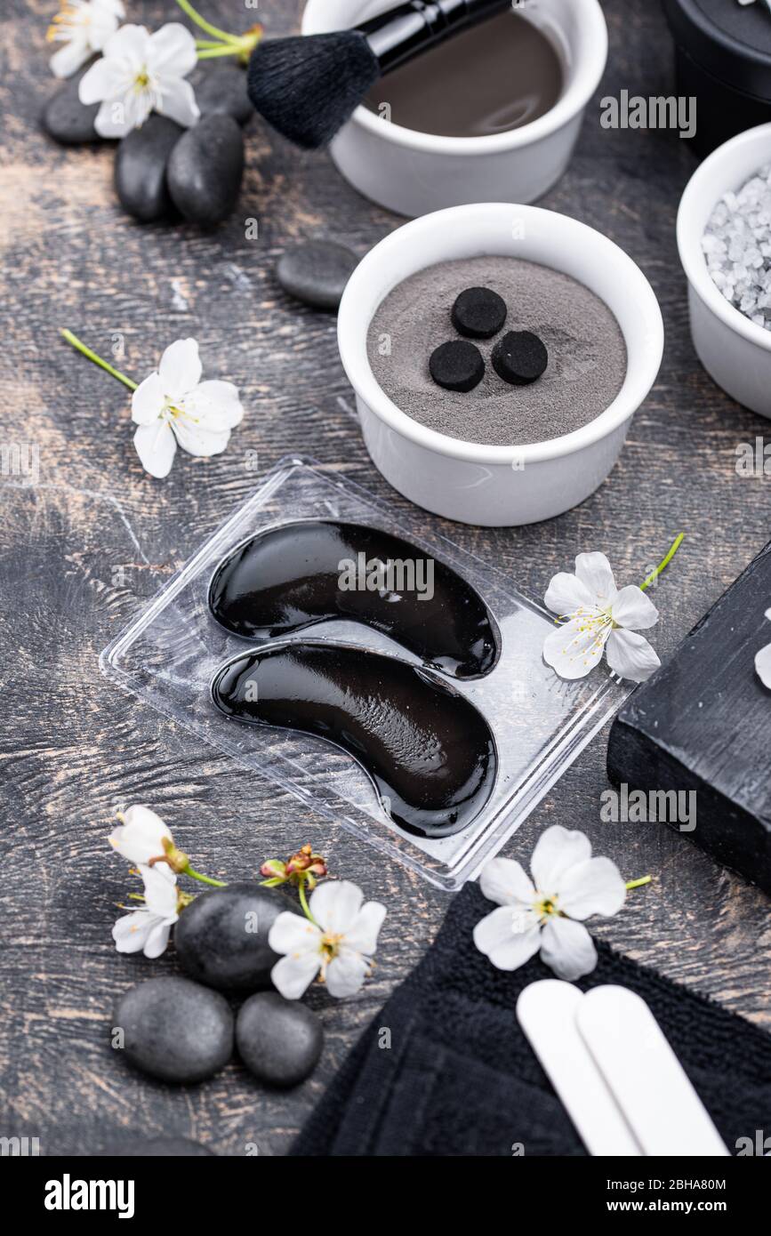 Set of black charcoal detox cosmetics Stock Photo - Alamy