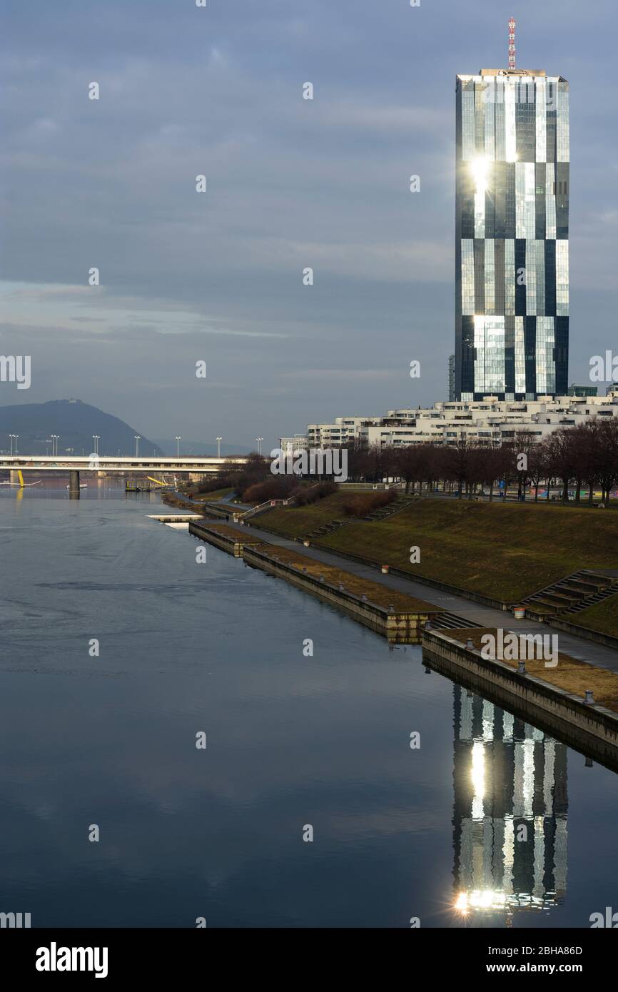 New danube skyscraper hi-res stock photography and images - Alamy