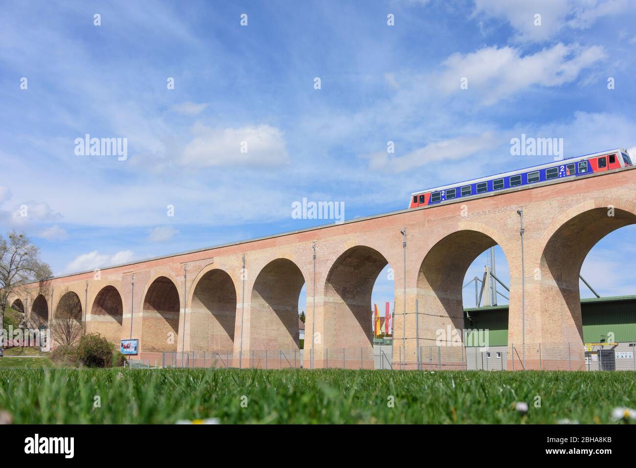 Railway line viaduct hi-res stock photography and images - Alamy
