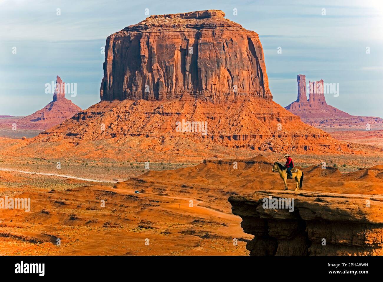 Cowboy horse cliff hi-res stock photography and images - Alamy
