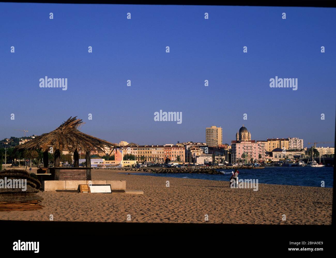 Beach of St Raphaël Stock Photo - Alamy