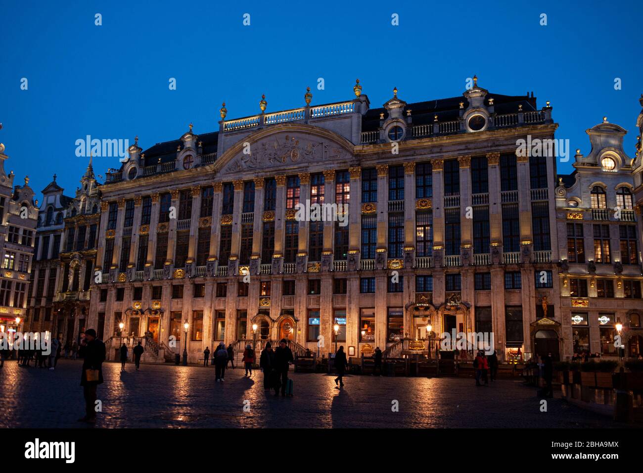 Le Grand place of Brussels. Brussels stock travel photographs by Pep ...