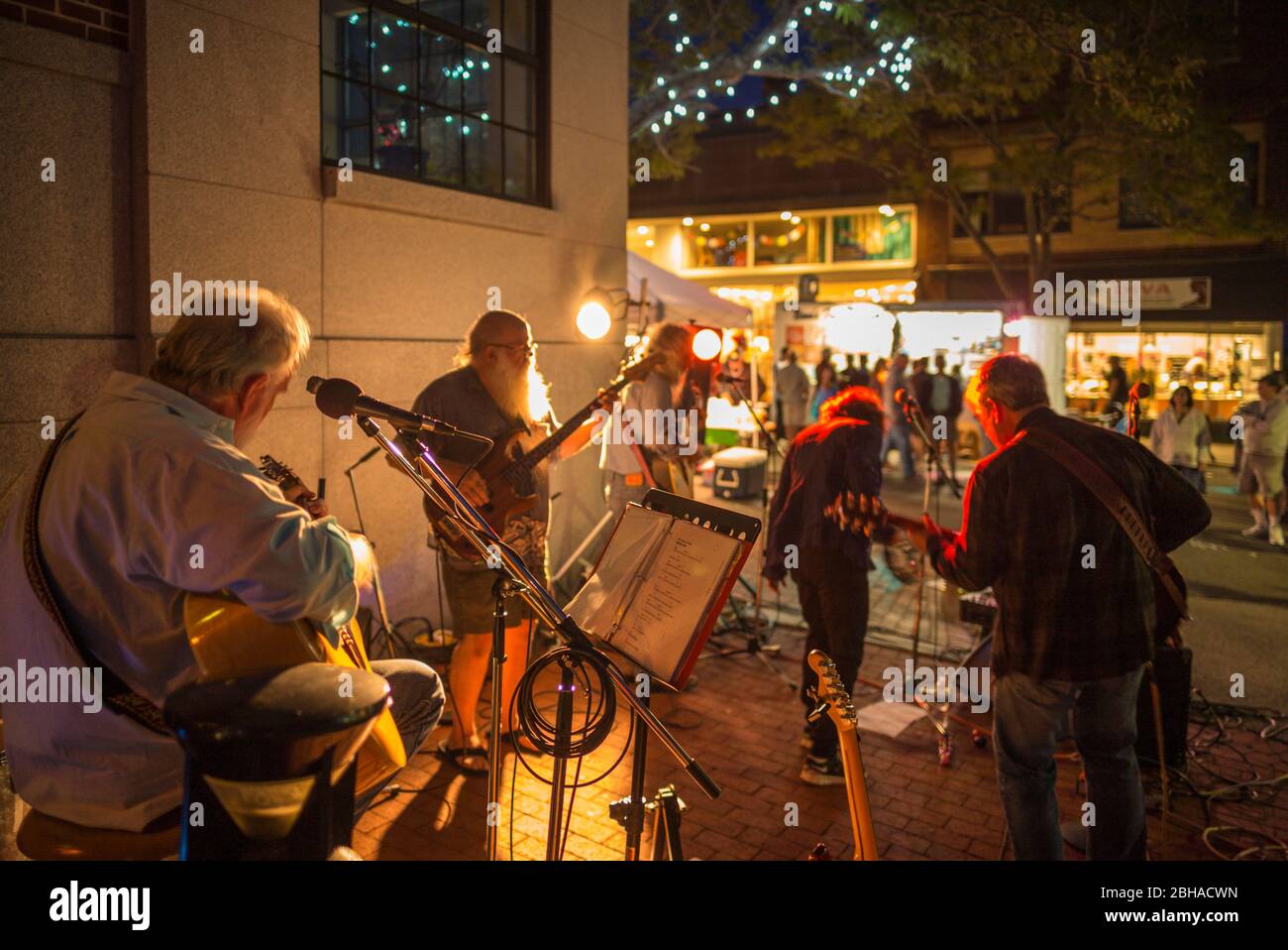 Sidewalk block hi-res stock photography and images - Alamy