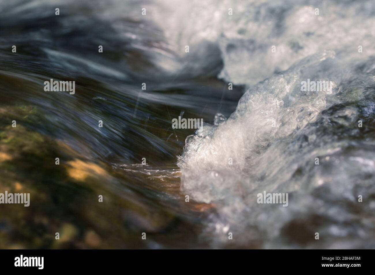 Kinetic bed hi-res stock photography and images - Alamy