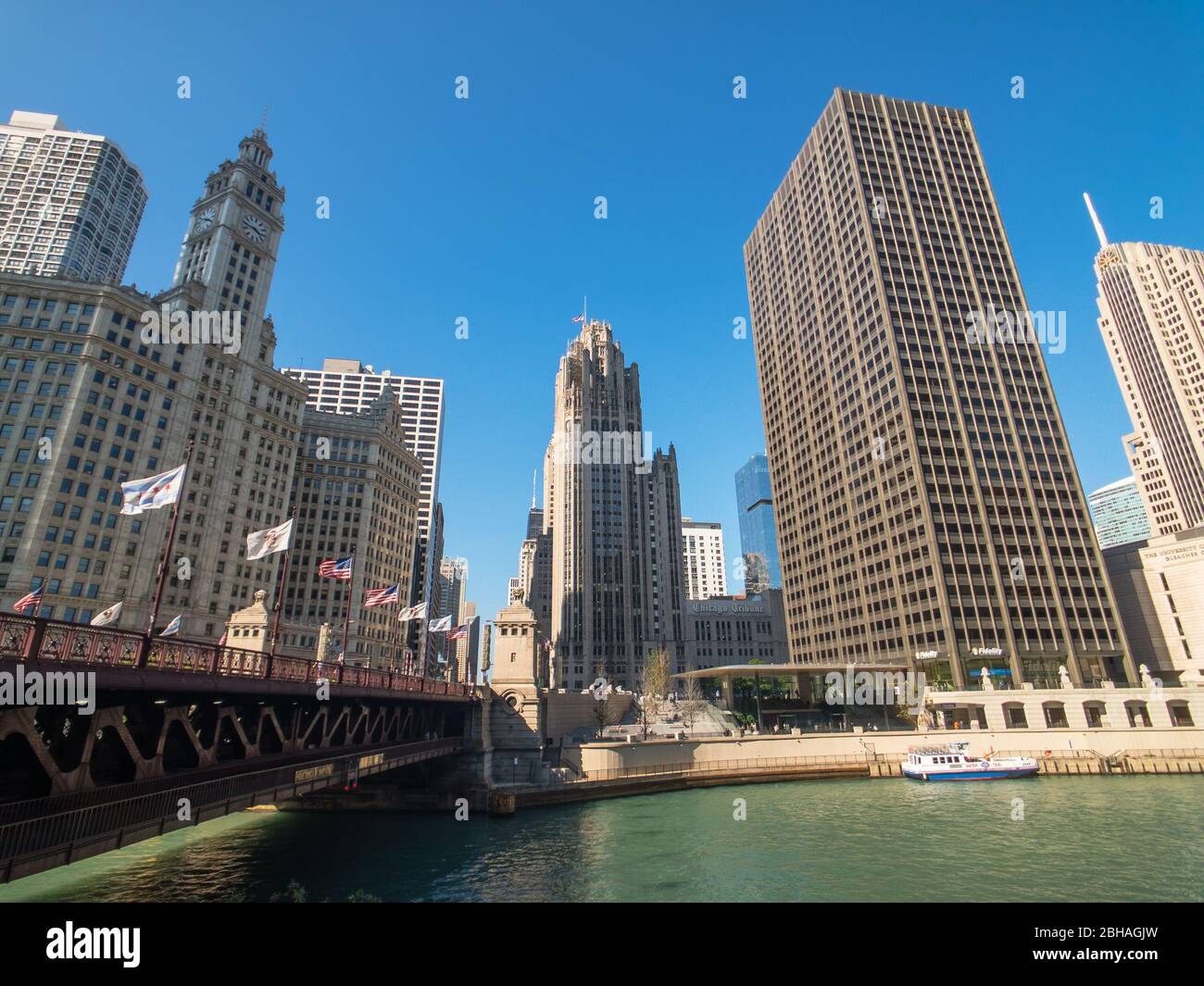 Chicago, USA - September 10, 2018: Downtown landmarks at sunny day time ...