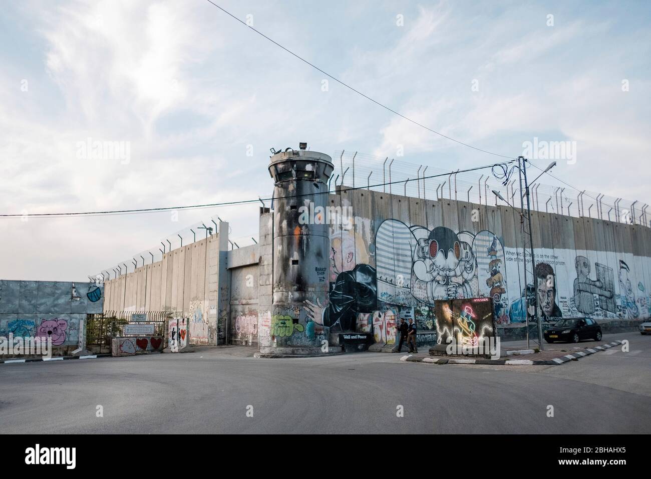 The wall between Palestine and Israel in Bethlehem Stock Photo - Alamy