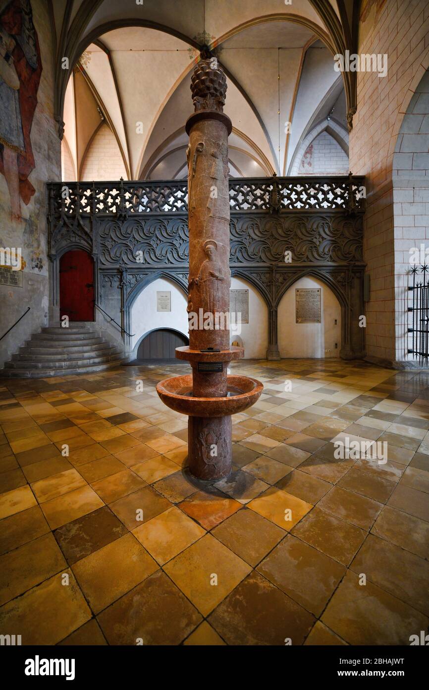 Commemorative columns hi-res stock photography and images - Alamy