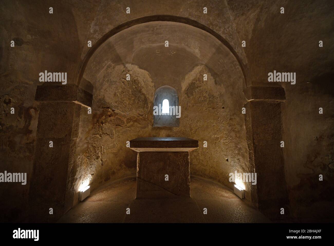 Romanesque west crypt in the mariendom hi-res stock photography and ...