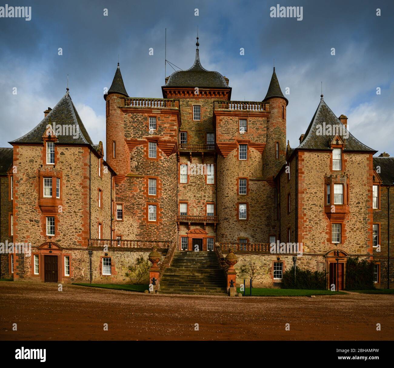 Scottish castle turret hi-res stock photography and images - Alamy