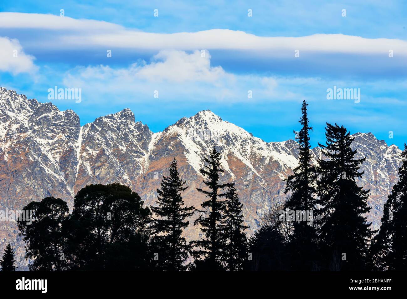 Remarkables mountain range hi-res stock photography and images - Alamy