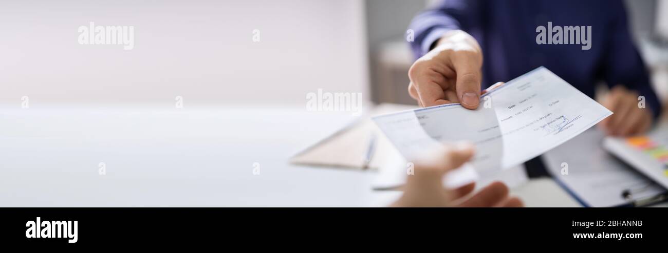 Bank employee hi-res stock photography and images - Alamy