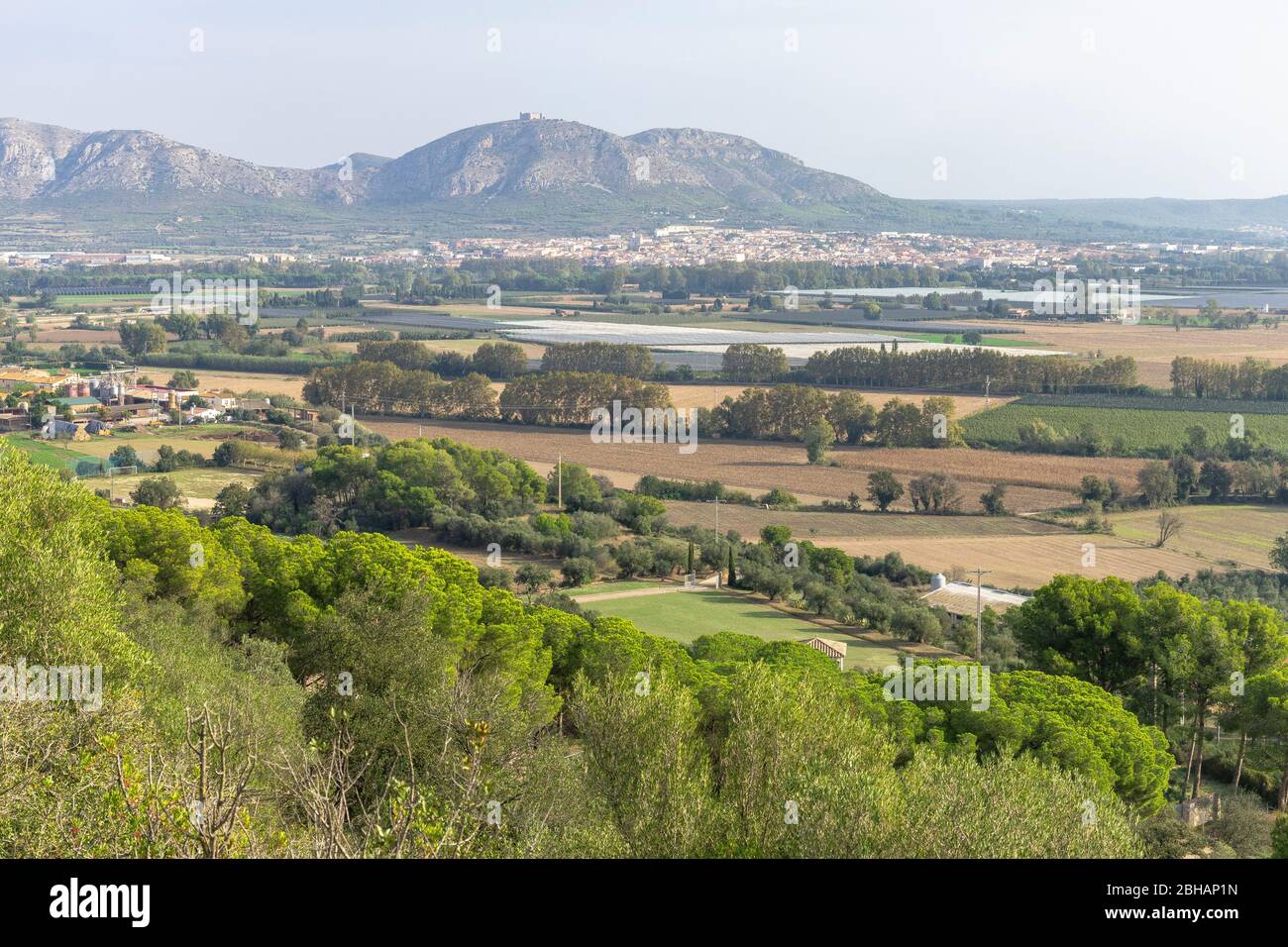 Torroella hi-res stock photography and images - Alamy