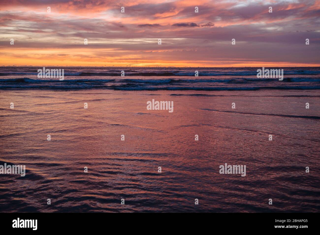 Seaside beach hi-res stock photography and images - Alamy