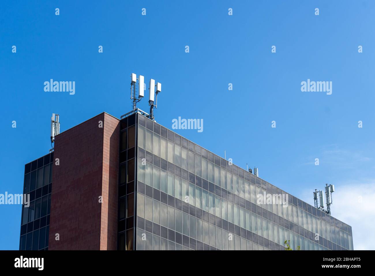 Cellular towers hi-res stock photography and images - Alamy