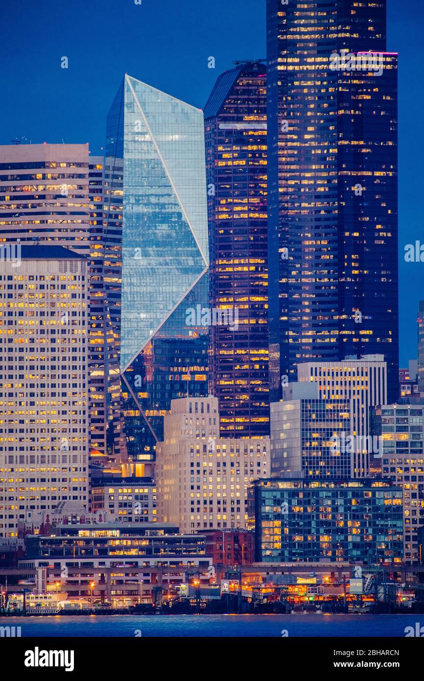Seattle skyscraper hi-res stock photography and images - Alamy
