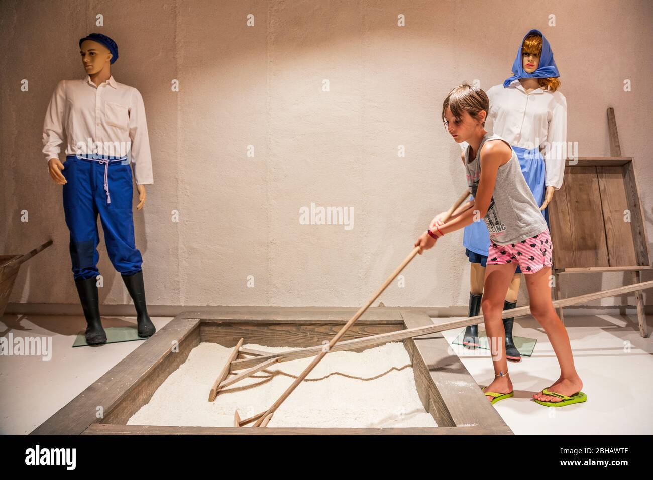 9 years old girl hi-res stock photography and images - Alamy