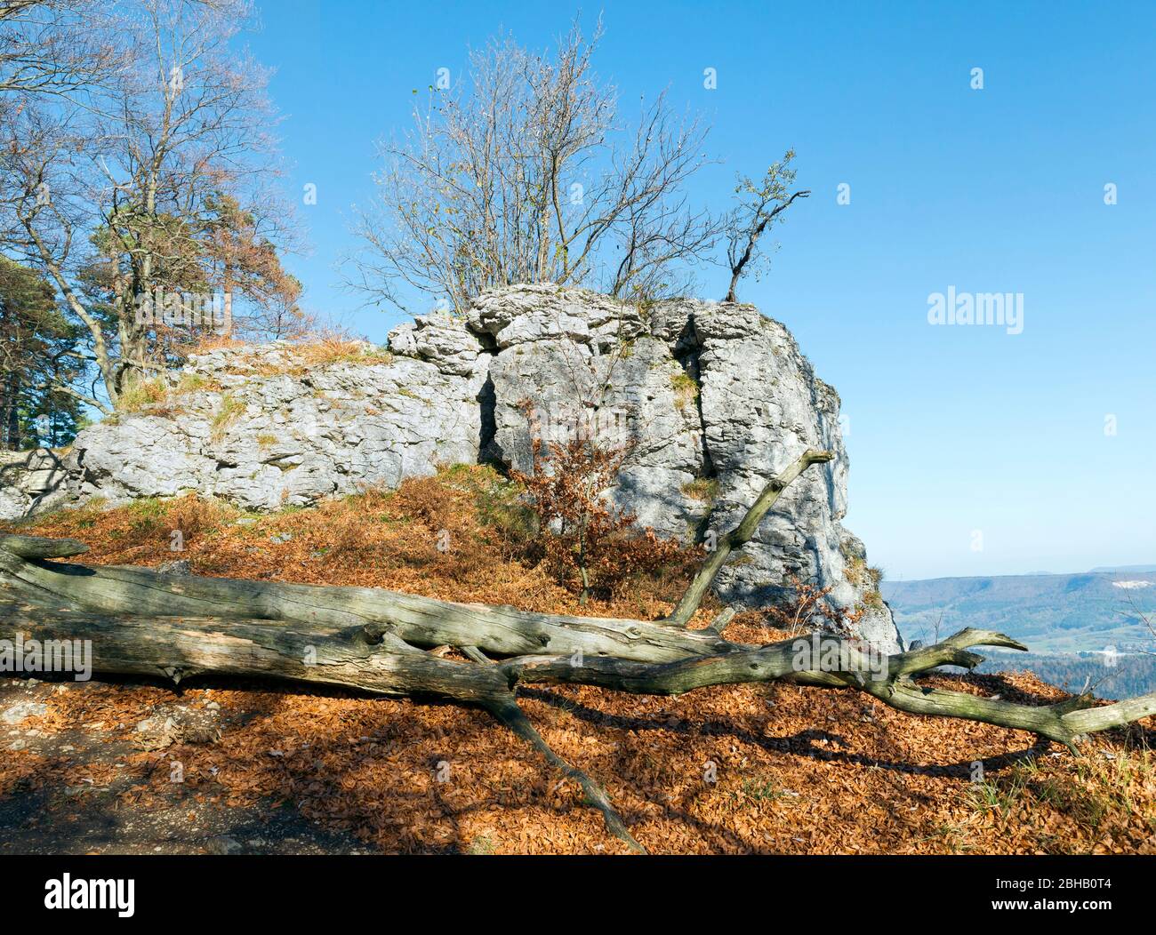 Hanging stone hi-res stock photography and images - Alamy