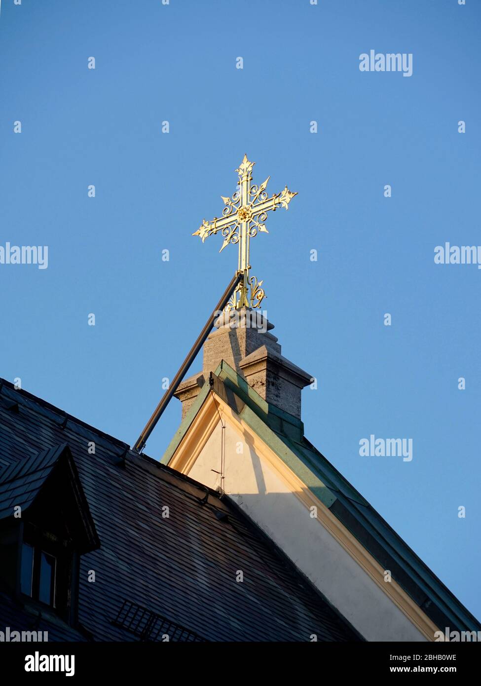 Church exterior detail hi-res stock photography and images - Alamy