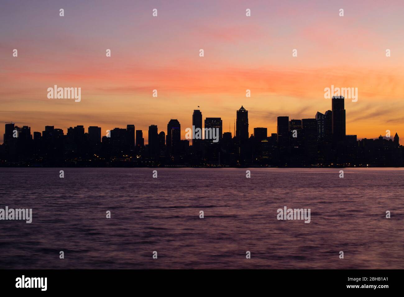 Evening skyline, Seattle, Washington, USA Stock Photo - Alamy
