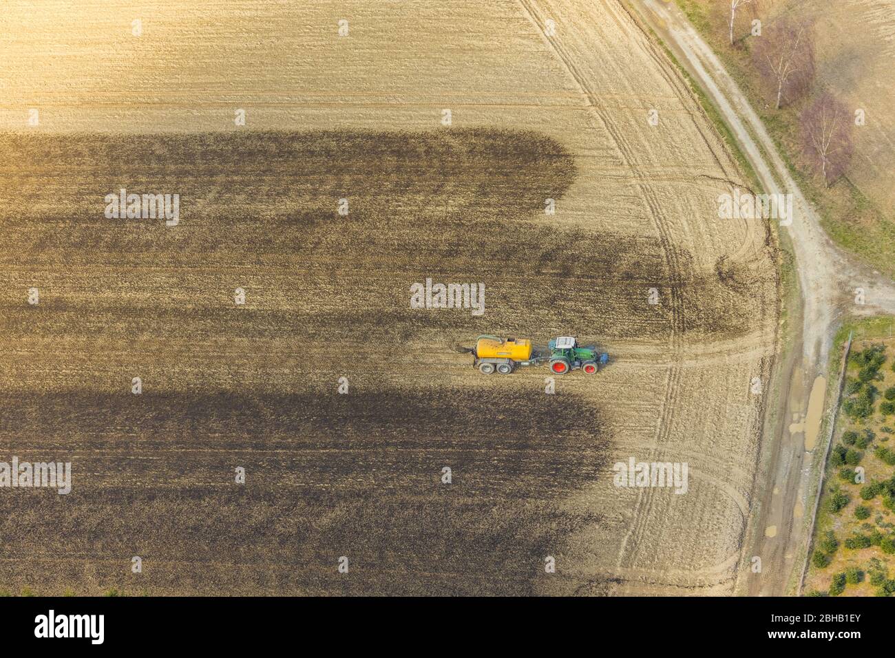 Field with manure track hi-res stock photography and images - Alamy