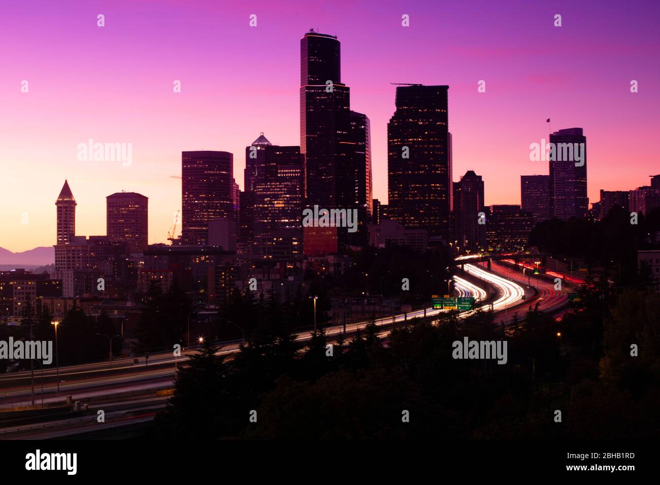 Skyscraper sunset hi-res stock photography and images - Alamy