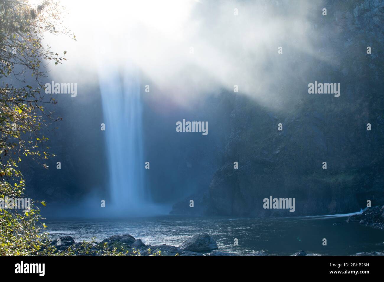 Landscape photography of waterfall hi-res stock photography and images ...