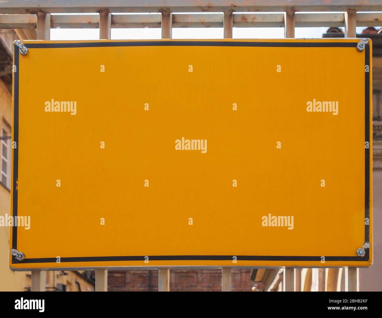 Blank sign with copy space for your own message Stock Photo - Alamy