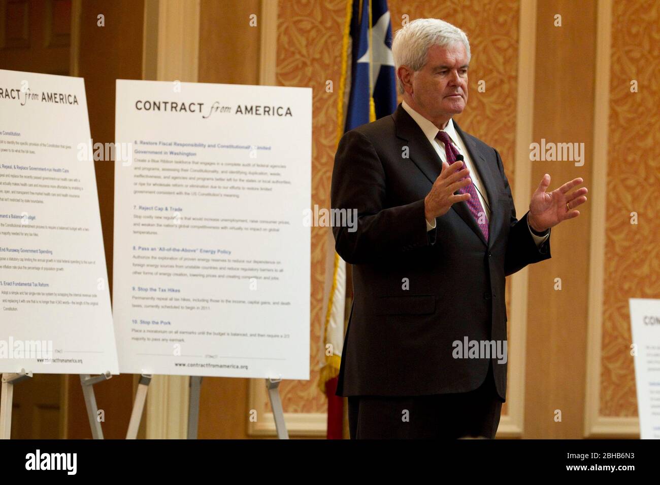 Newt gingrich contract with america hi-res stock photography and images ...