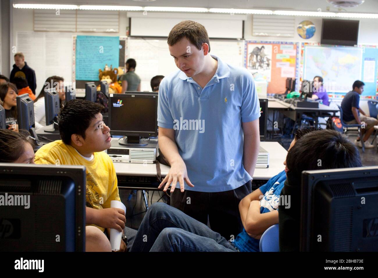 High school boys science project hi-res stock photography and images ...