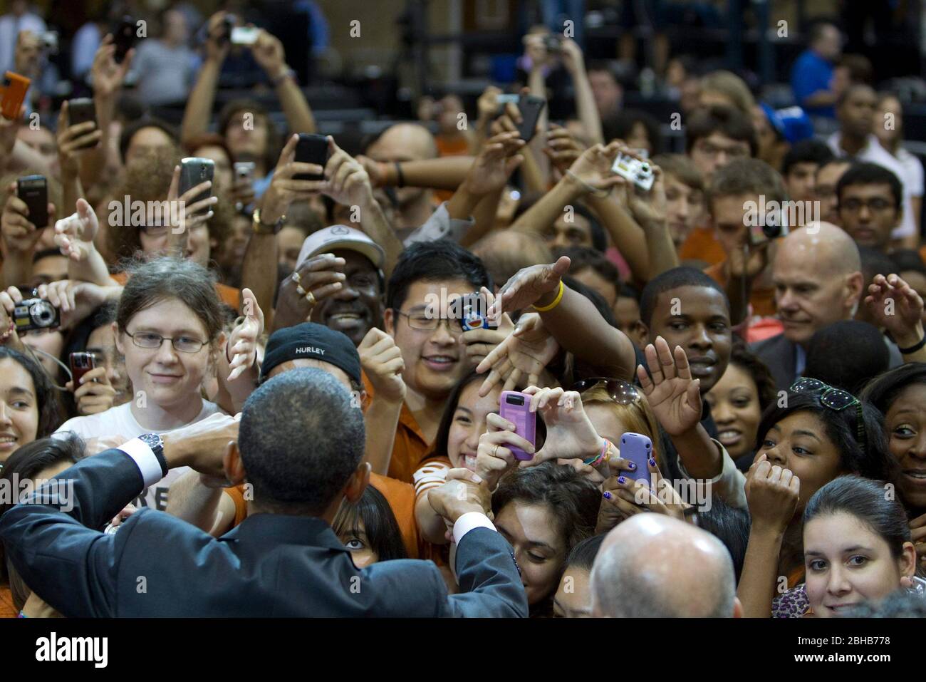 Crowd pictures hi-res stock photography and images - Alamy