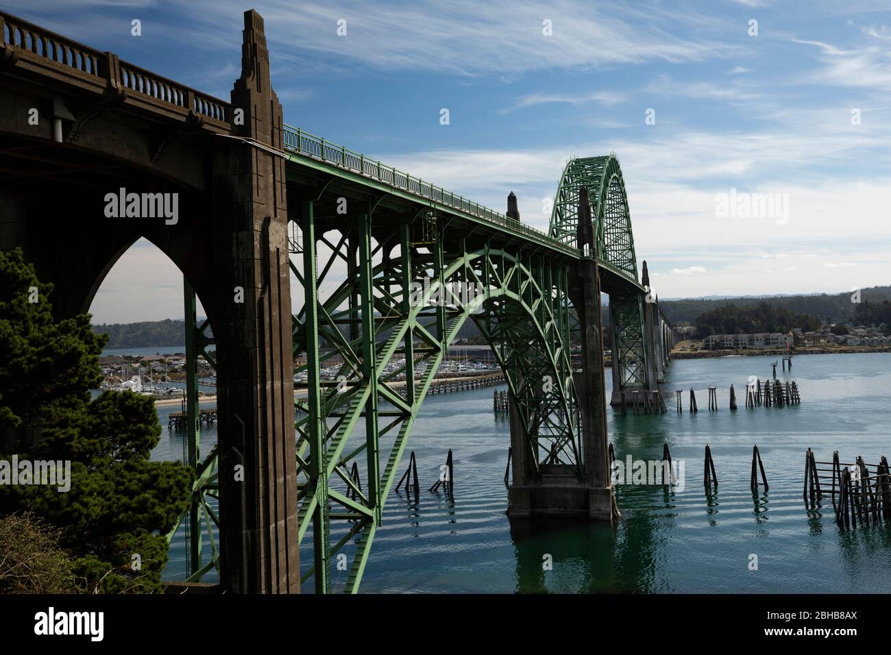 Newport arch hi-res stock photography and images - Alamy