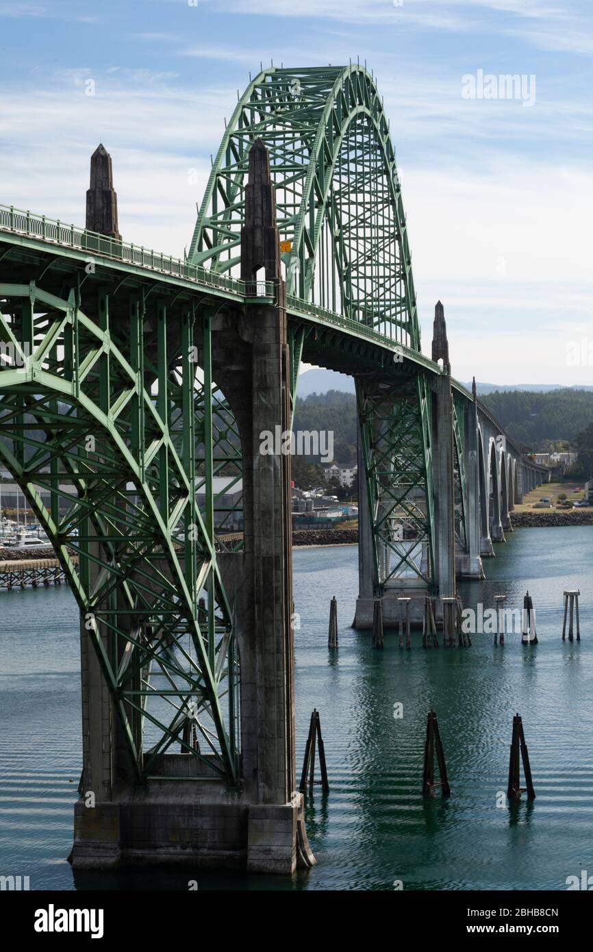 Bridge for transportation hi-res stock photography and images - Alamy